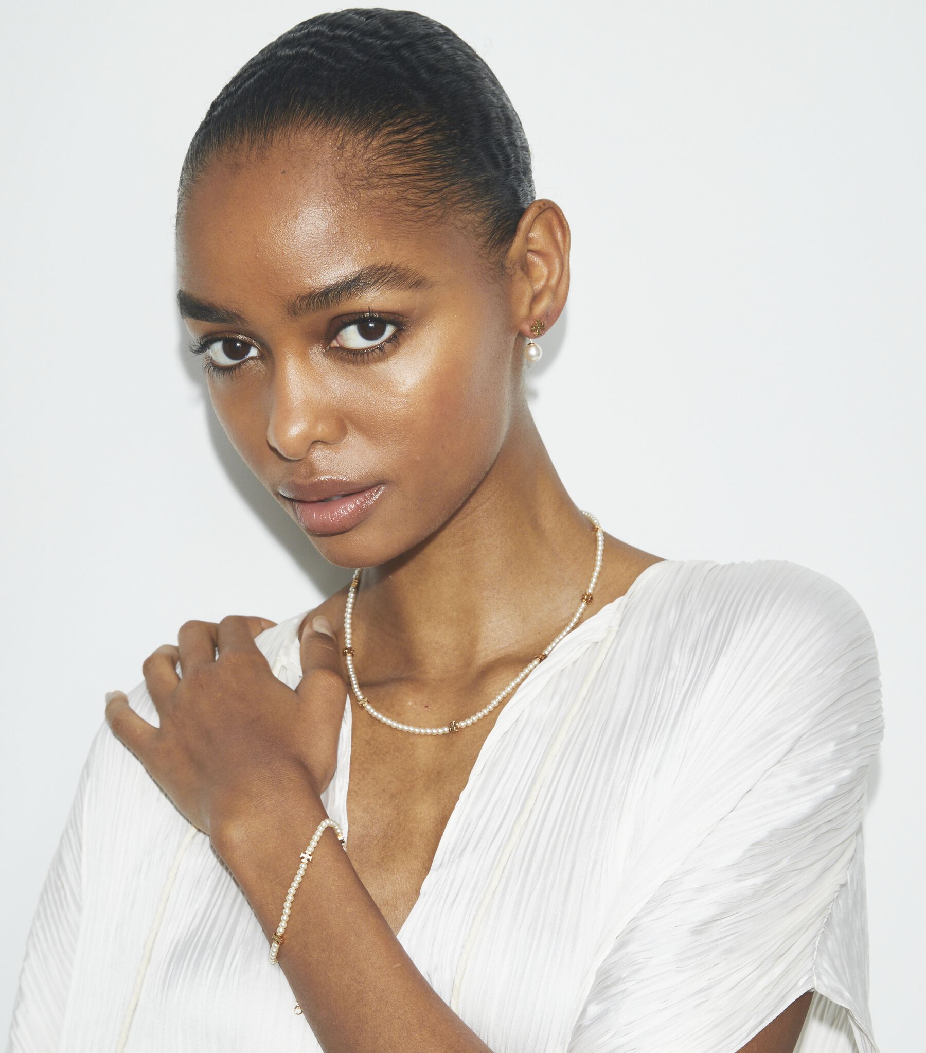 Kira Pearl Bracelet, Tory Gold / Pearl | Tory Burch UAE