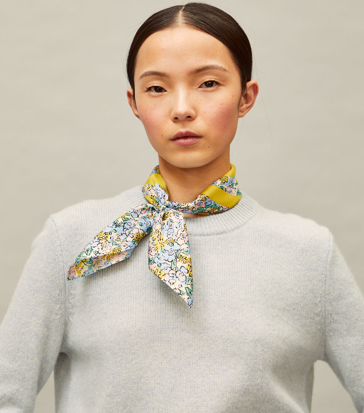 Daisy Silk Neckerchief